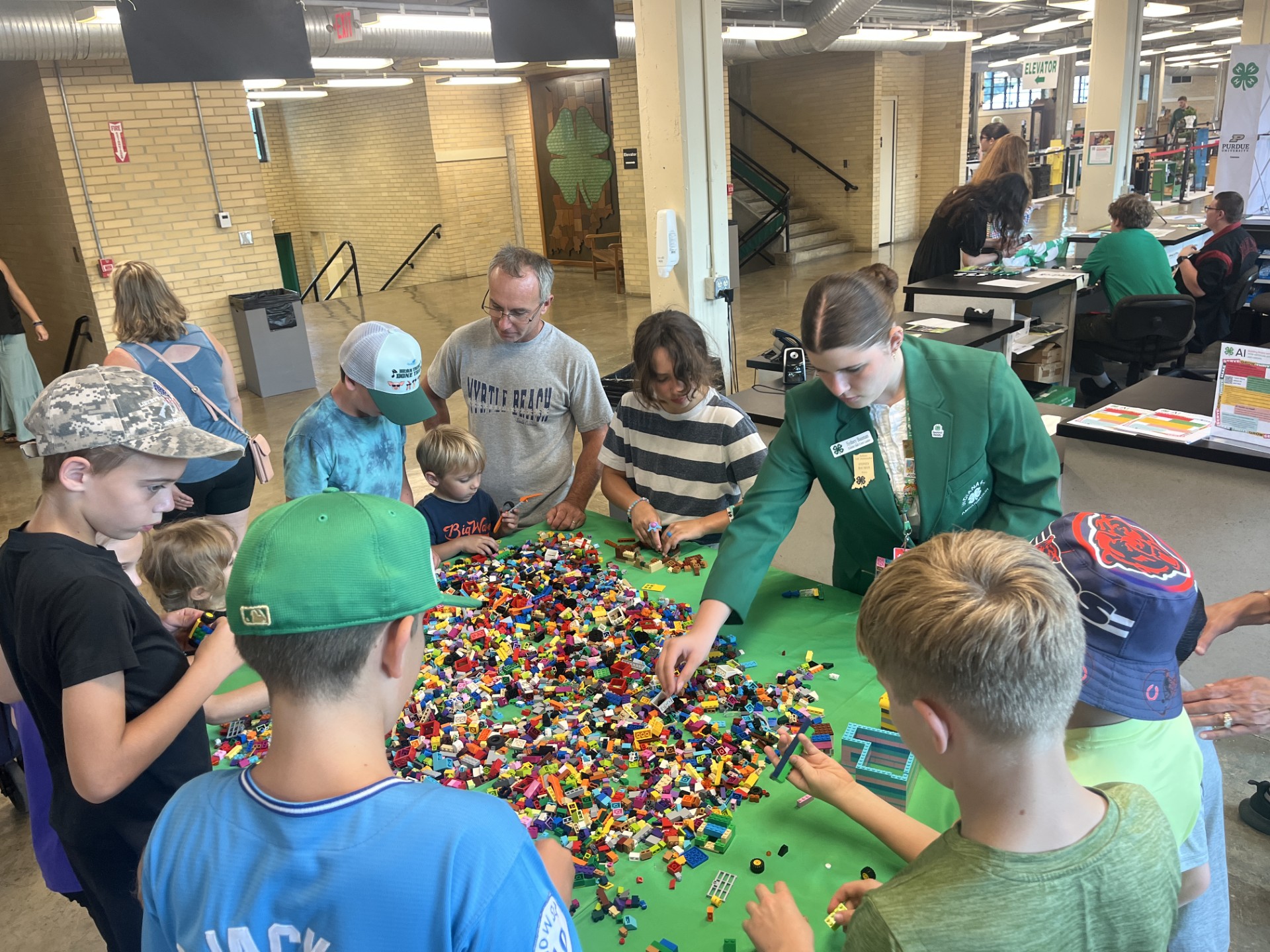 STEM Lesson Plans & Volunteer Resources for 4-H Educators